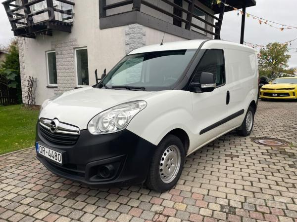 Balts Opel Combo 2018 Cēsis, ar dzinēja tilpumu 1.20 L un nobraukumu 0 tūkst. km par 4990 €, foto 1 vietnē AUTOMOTO.COM.LV