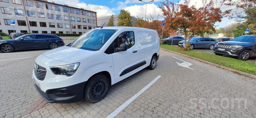 White Opel Combo 2019 in Talsi, with an engine capacity of 1.50 L and mileage of 278 thousand km for 8500 €, photo 2 on AUTOMOTO.COM.LV