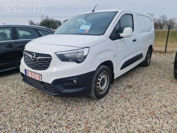 Balts Opel Combo 2021 Cēsis, ar dzinēja tilpumu 1.50 L un nobraukumu 186 tūkst. km par 10500 €, foto 2 vietnē AUTOMOTO.COM.LV