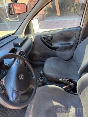 Balts Opel Combo 2004 Liepāja, ar dzinēja tilpumu 1.70 L un nobraukumu 223 tūkst. km par 1210 €, foto 5 vietnē AUTOMOTO.COM.LV