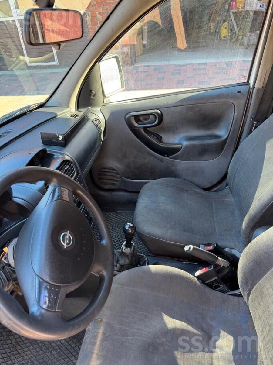Balts Opel Combo 2004 Liepāja, ar dzinēja tilpumu 1.70 L un nobraukumu 223 tūkst. km par 1210 €, foto 5 vietnē AUTOMOTO.COM.LV