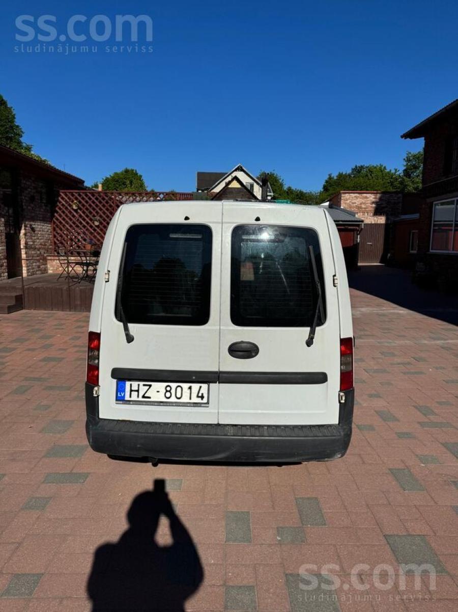 Balts Opel Combo 2004 Liepāja, ar dzinēja tilpumu 1.70 L un nobraukumu 223 tūkst. km par 1210 €, foto 7 vietnē AUTOMOTO.COM.LV
