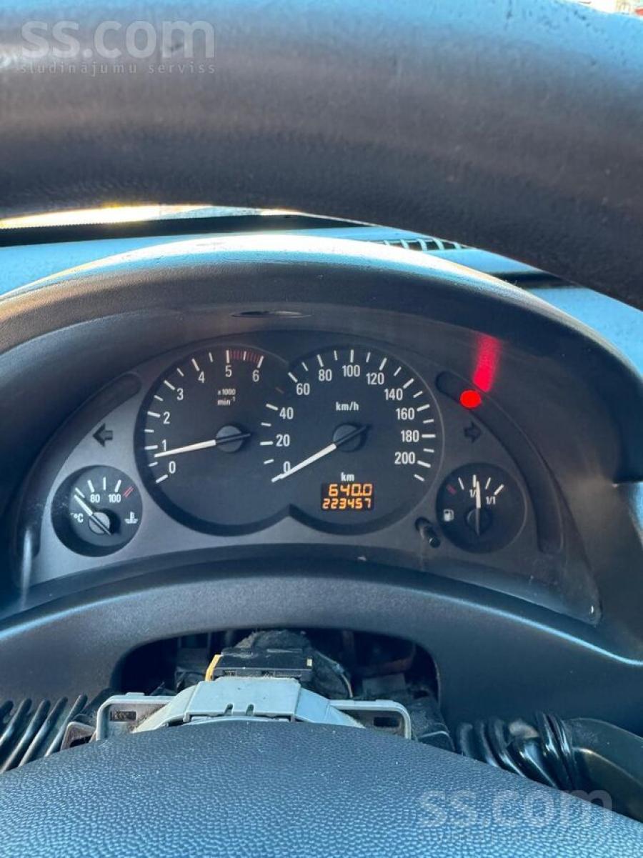 Balts Opel Combo 2004 Liepāja, ar dzinēja tilpumu 1.70 L un nobraukumu 223 tūkst. km par 1210 €, foto 8 vietnē AUTOMOTO.COM.LV