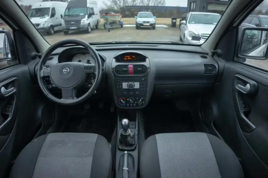 Balts Opel Combo 2005 Liepāja, ar dzinēja tilpumu 1.70 L un nobraukumu 212 tūkst. km par 2550 €, foto 8 vietnē AUTOMOTO.COM.LV