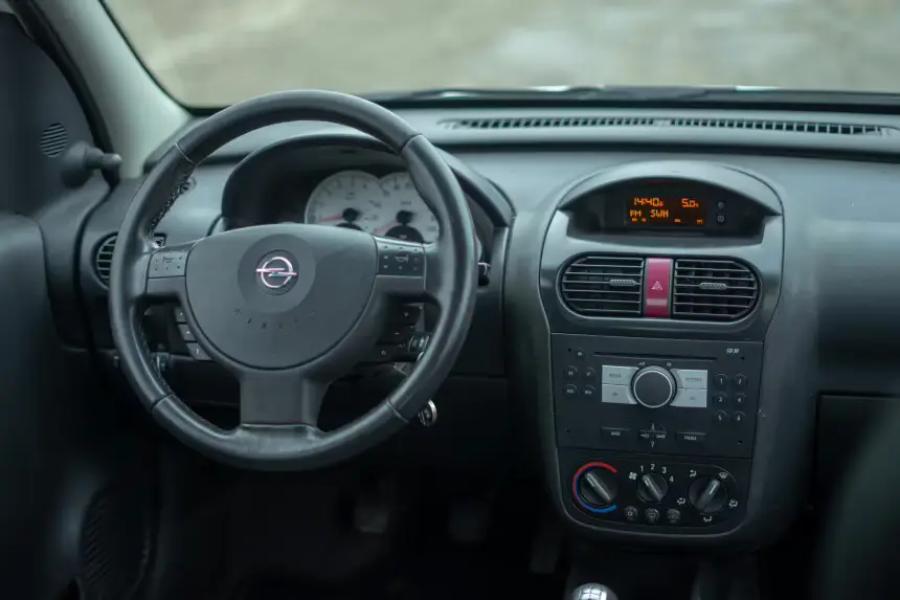 Balts Opel Combo 2005 Liepāja, ar dzinēja tilpumu 1.70 L un nobraukumu 212 tūkst. km par 2550 €, foto 14 vietnē AUTOMOTO.COM.LV