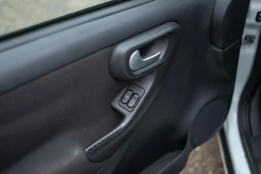 Balts Opel Combo 2005 Liepāja, ar dzinēja tilpumu 1.70 L un nobraukumu 212 tūkst. km par 2550 €, foto 19 vietnē AUTOMOTO.COM.LV