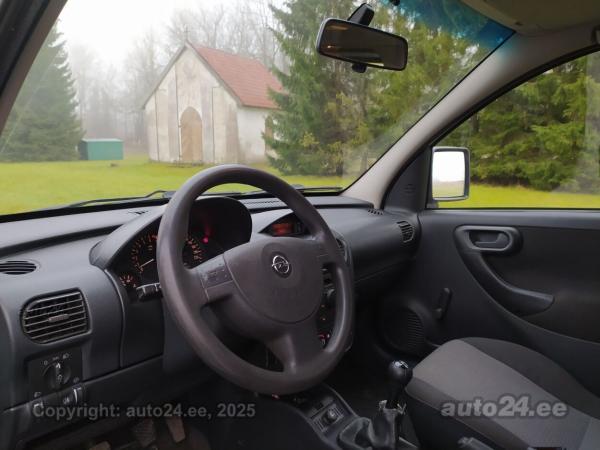 White Opel Combo 2006 in Paide, with an engine capacity of 1.40 L and mileage of 241 thousand km for 1690 €, photo 11 on AUTOMOTO.COM.LV