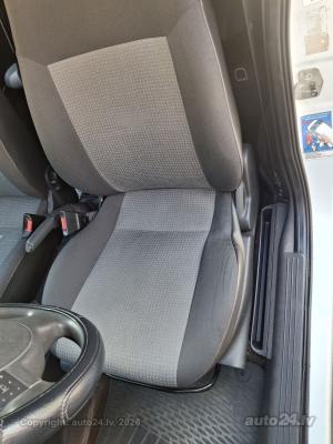 Balts Opel Combo 2010 Tallina, ar dzinēja tilpumu 1.60 L un nobraukumu 245 tūkst. km par 2499 €, foto 11 vietnē AUTOMOTO.COM.LV