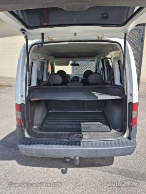 Balts Opel Combo 2010 Tallina, ar dzinēja tilpumu 1.60 L un nobraukumu 245 tūkst. km par 2499 €, foto 13 vietnē AUTOMOTO.COM.LV