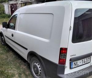 White Opel Combo 2011 in Riga, with an engine capacity of 1.30 L and mileage of 161 thousand km for 9990 €, photo 2 on AUTOMOTO.COM.LV