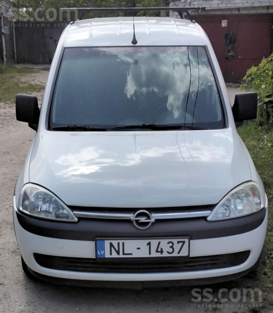 White Opel Combo 2011 in Riga, with an engine capacity of 1.30 L and mileage of 161 thousand km for 9990 €, photo 6 on AUTOMOTO.COM.LV