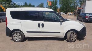 White Opel Combo 2013 in Riga, with an engine capacity of 1.30 L and mileage of 283 thousand km for 2500 €, photo 7 on AUTOMOTO.COM.LV