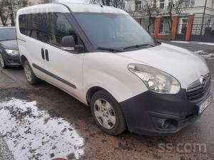 White Opel Combo 2013 in Riga, with an engine capacity of 1.30 L and mileage of 300 thousand km for 2100 €, photo 5 on AUTOMOTO.COM.LV
