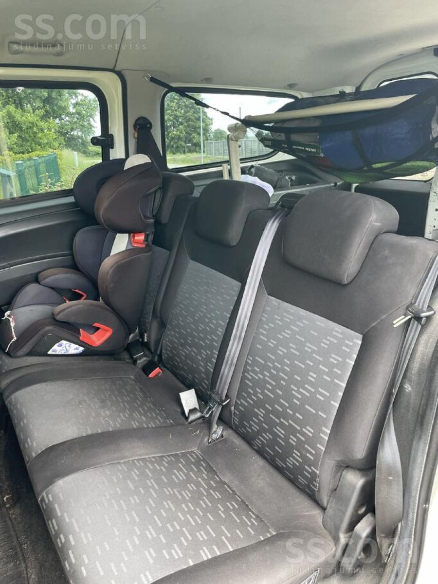 White Opel Combo 2013 in Tukums, with an engine capacity of 2.00 L and mileage of 388 thousand km for 1500 €, photo 15 on AUTOMOTO.COM.LV