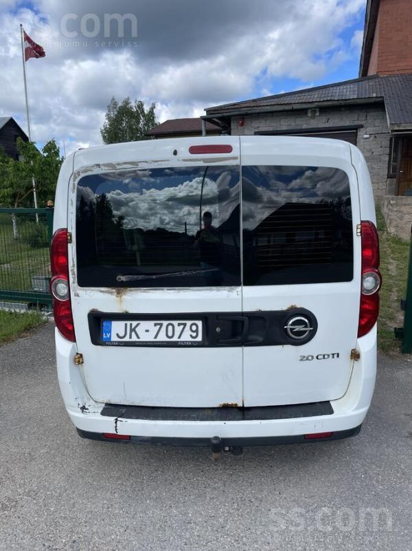 Balts Opel Combo 2013 Tukums, ar dzinēja tilpumu 2.00 L un nobraukumu 388 tūkst. km par 1350 €, foto 5 vietnē AUTOMOTO.COM.LV