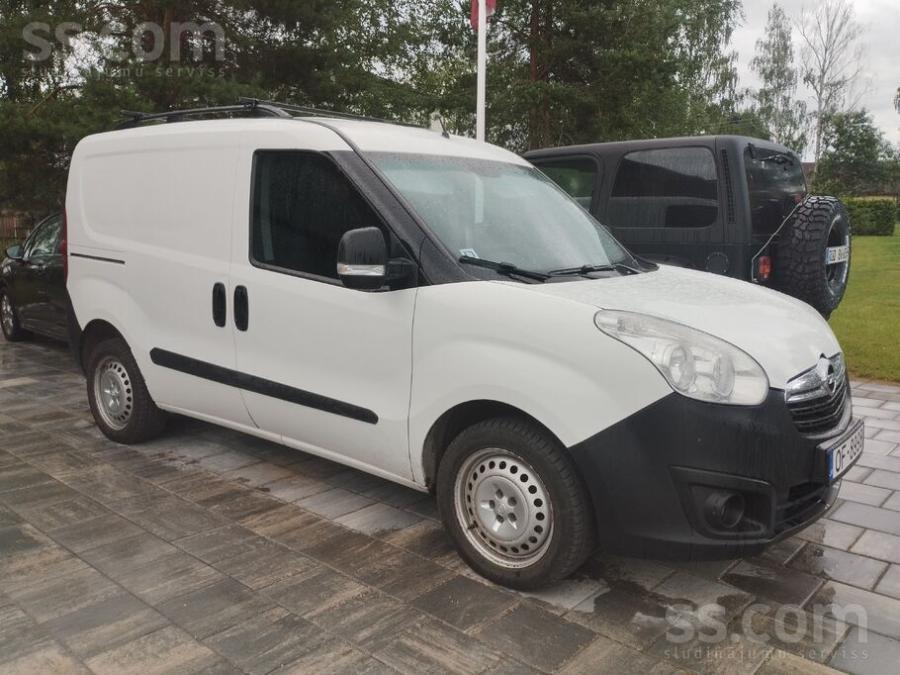 Balts Opel Combo 2015 Rīga, ar dzinēja tilpumu 1.40 L un nobraukumu 305 tūkst. km par 4850 €, foto 3 vietnē AUTOMOTO.COM.LV