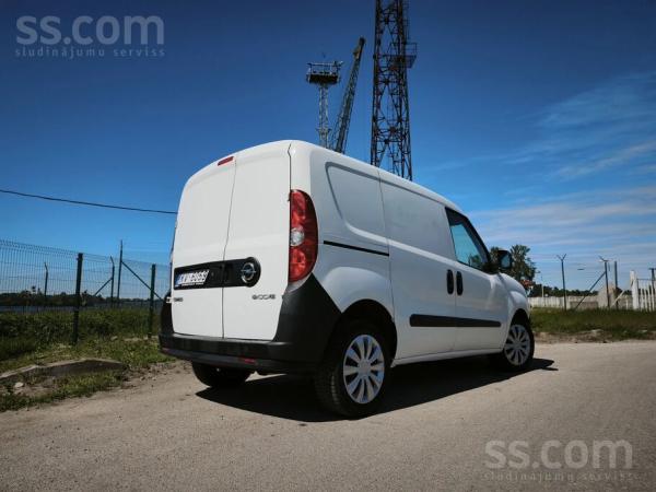 Balts Opel Combo 2017 Rīga, ar dzinēja tilpumu 1.30 L un nobraukumu 327 tūkst. km par 4599 €, foto 2 vietnē AUTOMOTO.COM.LV