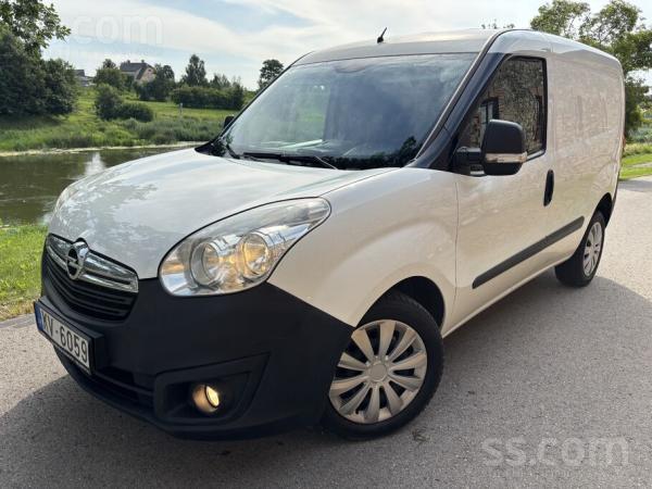 Balts Opel Combo 2017 Bauska, ar dzinēja tilpumu 1.30 L un nobraukumu 331 tūkst. km par 5500 €, foto 3 vietnē AUTOMOTO.COM.LV