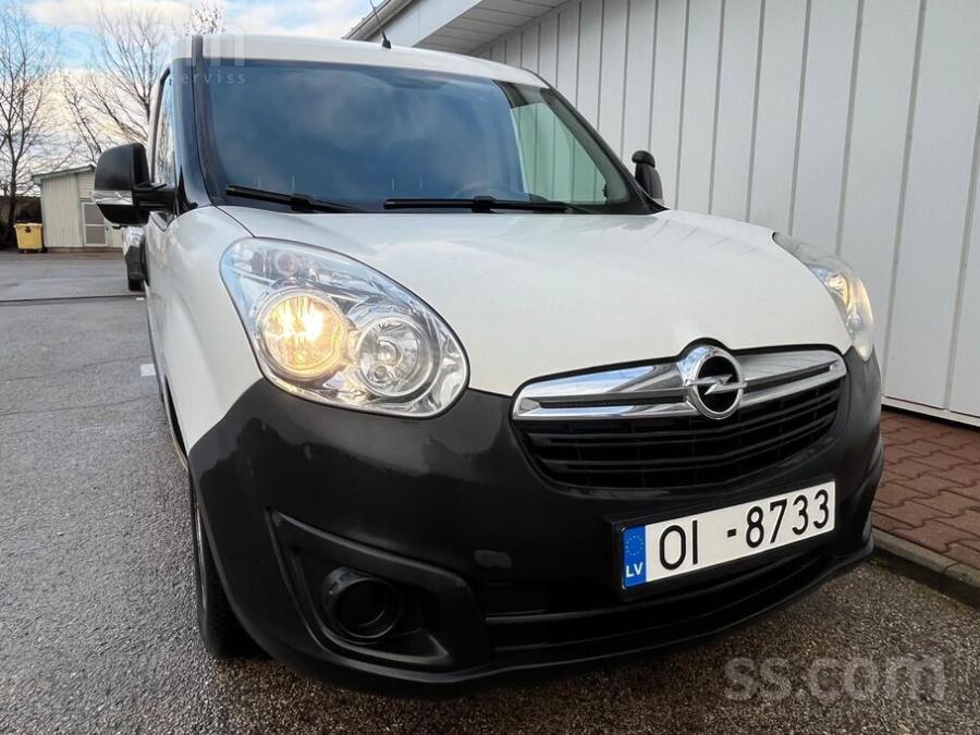 White Opel Combo 2018 in Riga, with an engine capacity of 1.60 L and mileage of 0 thousand km for 6950 €, photo 1 on AUTOMOTO.COM.LV