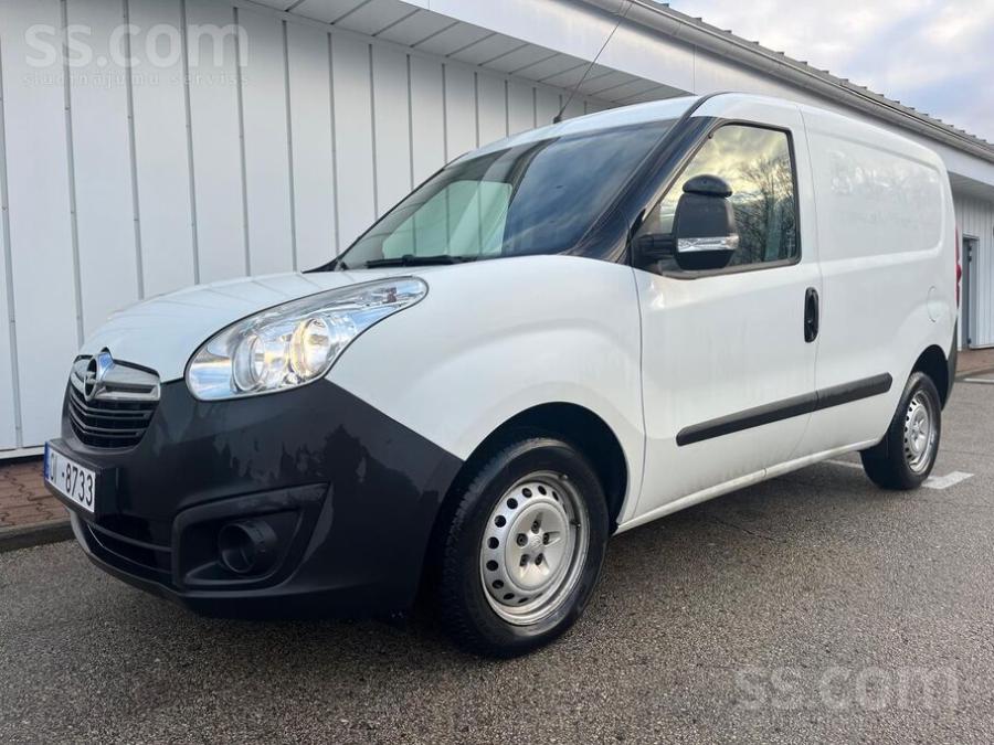 White Opel Combo 2018 in Riga, with an engine capacity of 1.60 L and mileage of 0 thousand km for 6950 €, photo 2 on AUTOMOTO.COM.LV