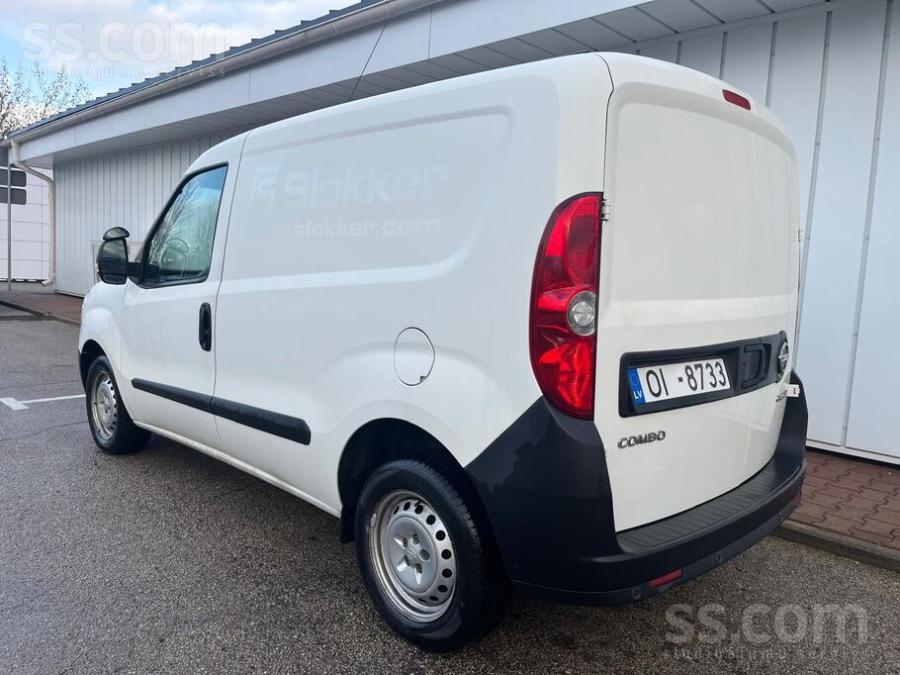White Opel Combo 2018 in Riga, with an engine capacity of 1.60 L and mileage of 0 thousand km for 6950 €, photo 13 on AUTOMOTO.COM.LV