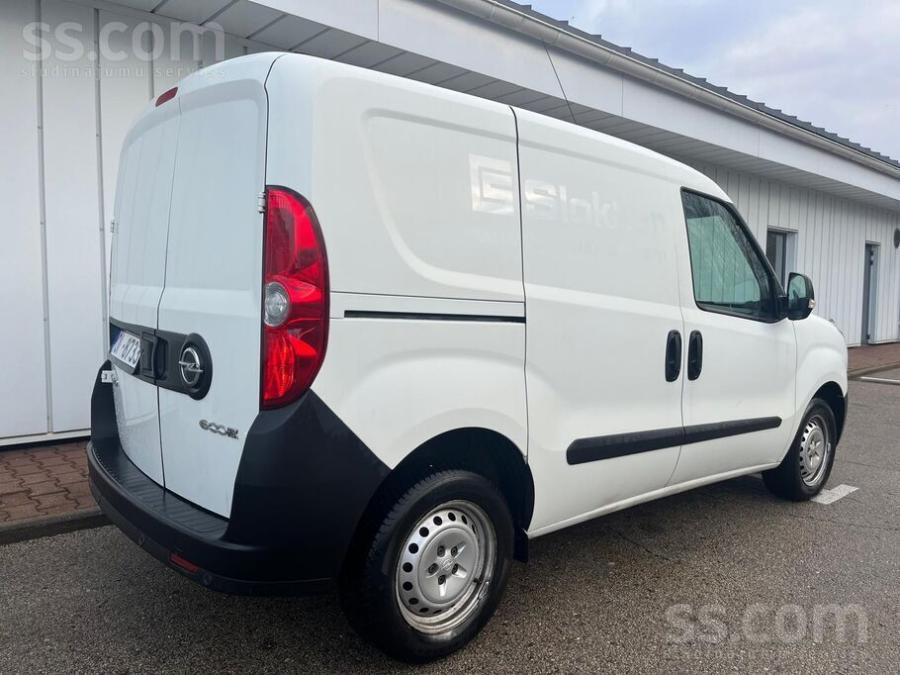 White Opel Combo 2018 in Riga, with an engine capacity of 1.60 L and mileage of 0 thousand km for 6950 €, photo 14 on AUTOMOTO.COM.LV