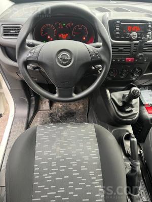 Balts Opel Combo 2018 Rīga, ar dzinēja tilpumu 1.30 L un nobraukumu 0 tūkst. km par 6750 €, foto 12 vietnē AUTOMOTO.COM.LV
