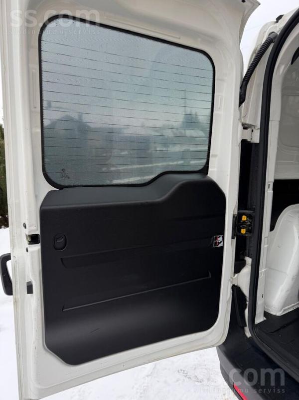 Balts Opel Combo 2018 Jelgava, ar dzinēja tilpumu 1.30 L un nobraukumu 107 tūkst. km par 7200 €, foto 10 vietnē AUTOMOTO.COM.LV