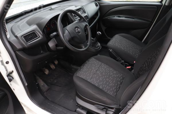 Balts Opel Combo 2018 Valmiera, ar dzinēja tilpumu 1.30 L un nobraukumu 0 tūkst. km par 5300 €, foto 7 vietnē AUTOMOTO.COM.LV