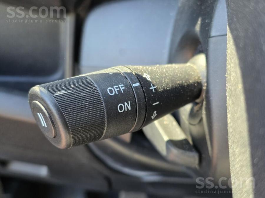 White Opel Combo 2018 in Riga, with an engine capacity of 1.30 L and mileage of 0 thousand km for 6500 €, photo 5 on AUTOMOTO.COM.LV