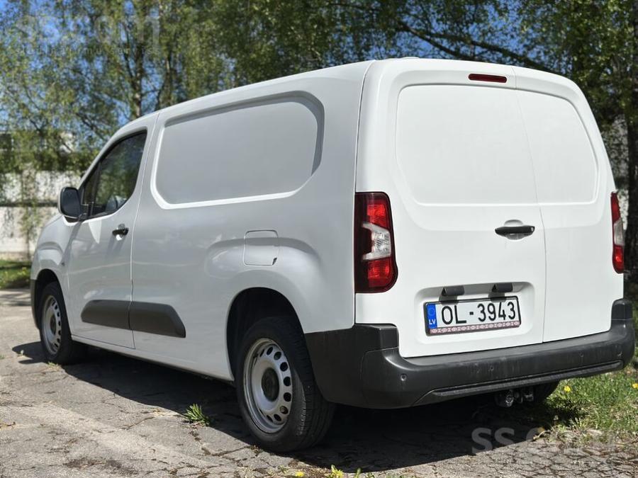 Balts Opel Combo 2019 Rīga, ar dzinēja tilpumu 1.50 L un nobraukumu 129 tūkst. km par 10850 €, foto 6 vietnē AUTOMOTO.COM.LV