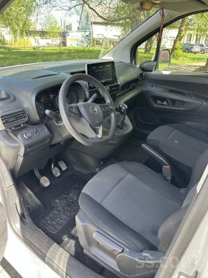 Balts Opel Combo 2019 Rīga, ar dzinēja tilpumu 1.50 L un nobraukumu 129 tūkst. km par 10850 €, foto 12 vietnē AUTOMOTO.COM.LV