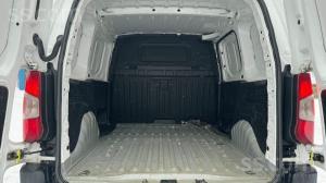 White Opel Combo 2019 in Riga, with an engine capacity of 1.60 L and mileage of 181 thousand km for 7770 €, photo 7 on AUTOMOTO.COM.LV