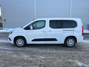 White Opel Combo 2020 in Tartu, with an engine capacity of 1.50 L and mileage of 164 thousand km for 11999 €, photo 6 on AUTOMOTO.COM.LV