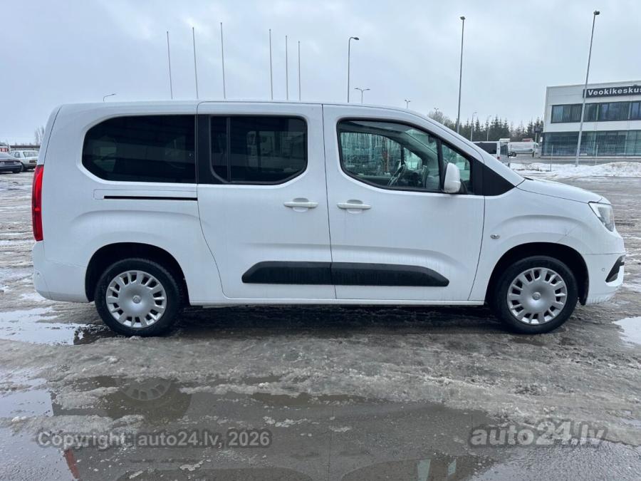 Balts Opel Combo 2020 Tartu, ar dzinēja tilpumu 1.50 L un nobraukumu 207 tūkst. km par 10999 €, foto 3 vietnē AUTOMOTO.COM.LV