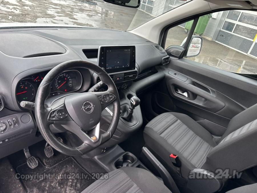 Balts Opel Combo 2020 Tartu, ar dzinēja tilpumu 1.50 L un nobraukumu 207 tūkst. km par 10999 €, foto 9 vietnē AUTOMOTO.COM.LV