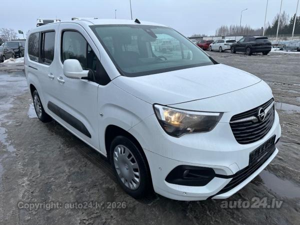 Balts Opel Combo 2020 Tartu, ar dzinēja tilpumu 1.50 L un nobraukumu 207 tūkst. km par 10999 €, foto 2 vietnē AUTOMOTO.COM.LV