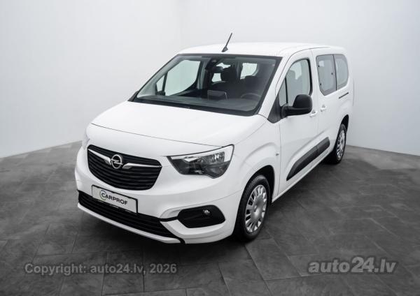 White Opel Combo 2021 in Tallinn, with an engine capacity of 1.20 L and mileage of 141 thousand km for 13999 €, photo 1 on AUTOMOTO.COM.LV