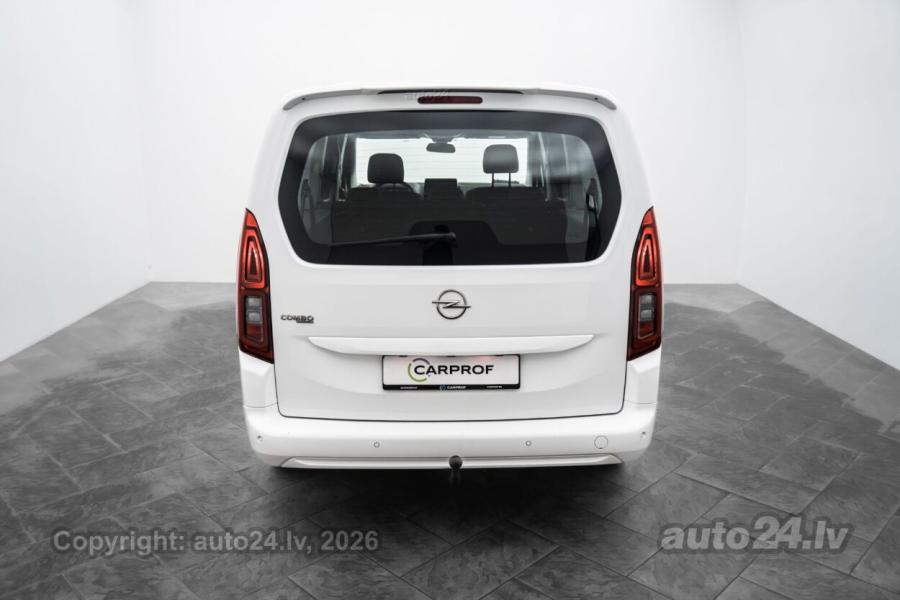 Balts Opel Combo 2021 Tallina, ar dzinēja tilpumu 1.20 L un nobraukumu 141 tūkst. km par 13999 €, foto 5 vietnē AUTOMOTO.COM.LV