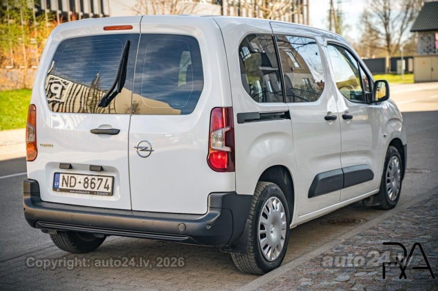Balts Opel Combo 2022 Rīga, ar dzinēja tilpumu 1.50 L un nobraukumu 136 tūkst. km par 9990 €, foto 5 vietnē AUTOMOTO.COM.LV