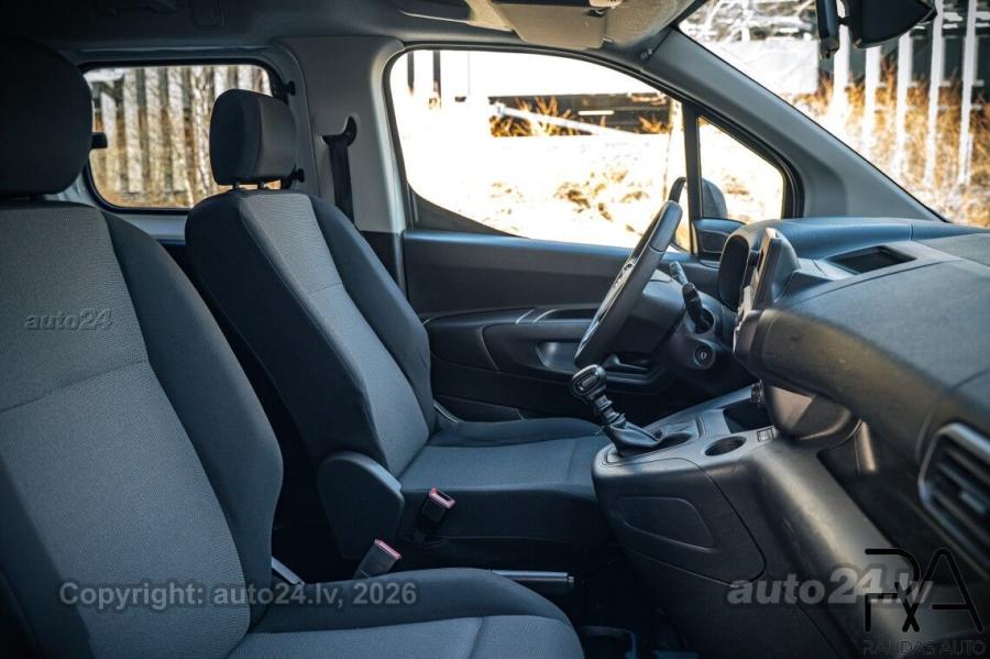 Balts Opel Combo 2022 Rīga, ar dzinēja tilpumu 1.50 L un nobraukumu 136 tūkst. km par 9990 €, foto 10 vietnē AUTOMOTO.COM.LV