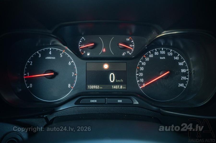 Balts Opel Combo 2022 Rīga, ar dzinēja tilpumu 1.50 L un nobraukumu 136 tūkst. km par 9990 €, foto 12 vietnē AUTOMOTO.COM.LV