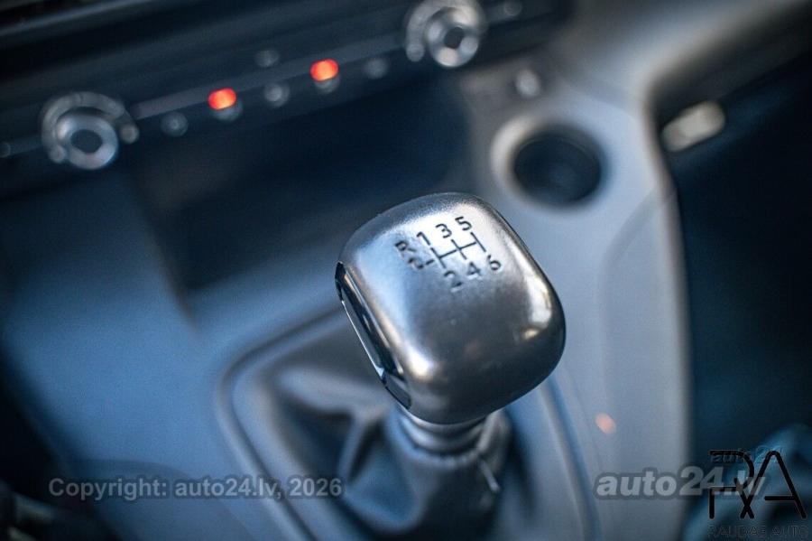 Balts Opel Combo 2022 Rīga, ar dzinēja tilpumu 1.50 L un nobraukumu 136 tūkst. km par 9990 €, foto 15 vietnē AUTOMOTO.COM.LV
