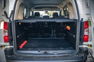 Balts Opel Combo 2022 Rīga, ar dzinēja tilpumu 1.50 L un nobraukumu 136 tūkst. km par 9990 €, foto 20 vietnē AUTOMOTO.COM.LV