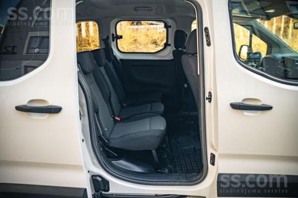 Balts Opel Combo 2022 Rīga, ar dzinēja tilpumu 1.50 L un nobraukumu 0 tūkst. km par 9990 €, foto 9 vietnē AUTOMOTO.COM.LV