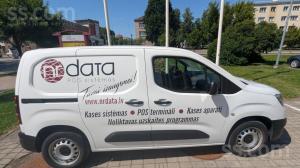 White Opel Combo 2022 in Riga, with an engine capacity of 1.50 L and mileage of 74 thousand km for 16350 €, photo 3 on AUTOMOTO.COM.LV