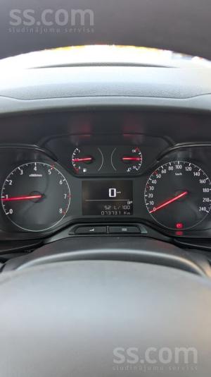 White Opel Combo 2022 in Riga, with an engine capacity of 1.50 L and mileage of 74 thousand km for 16350 €, photo 8 on AUTOMOTO.COM.LV