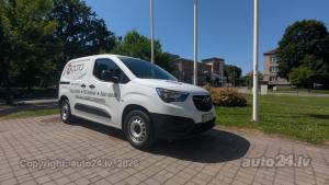 White Opel Combo 2022 in Riga, with an engine capacity of 1.50 L and mileage of 74 thousand km for 15600 €, photo 1 on AUTOMOTO.COM.LV