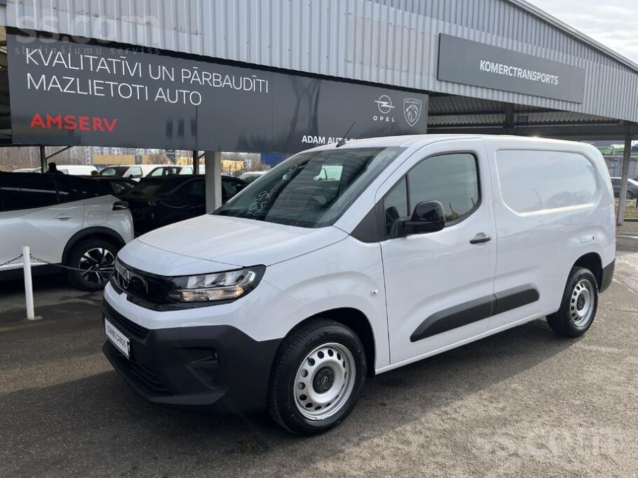 White Opel Combo 2026 in Riga, with an engine capacity of 1.50 L and mileage of 10 thousand km for 24500 €, photo 8 on AUTOMOTO.COM.LV