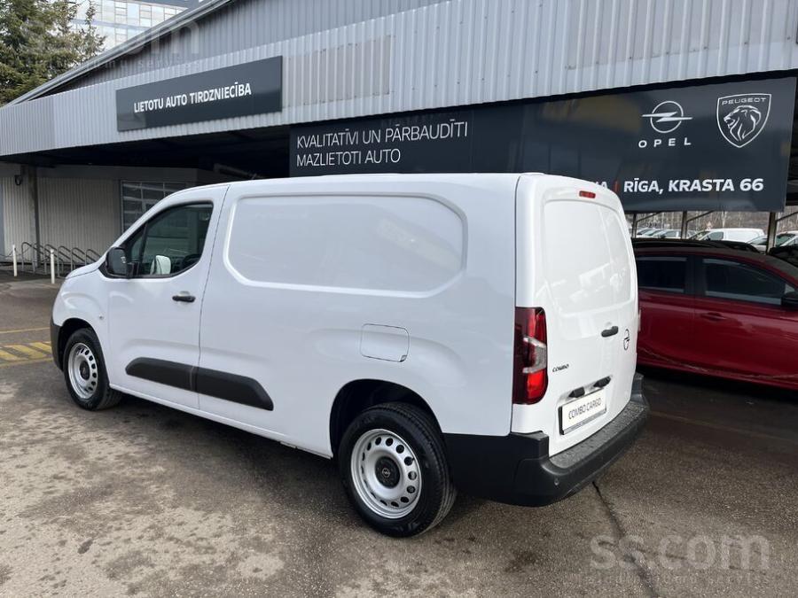 White Opel Combo 2026 in Riga, with an engine capacity of 1.50 L and mileage of 10 thousand km for 24500 €, photo 10 on AUTOMOTO.COM.LV